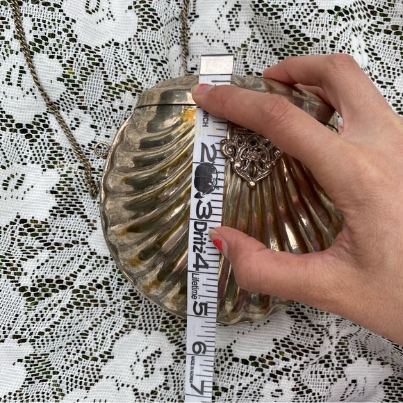Vintage | Bags | Vintage Art Deco Silver Antique Clam Shell Purse Chain ...
